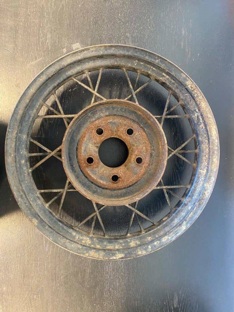19'' Eikefelger Ford A | 4 stk | brukt | 30-31 | Rust Motor Company